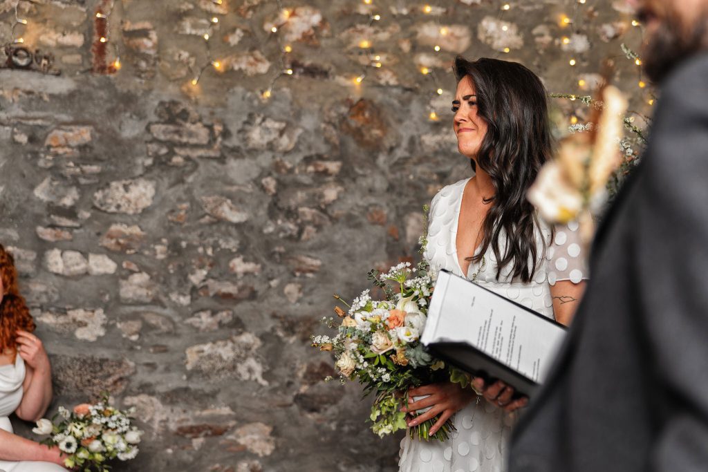 A Romantic Bogbain Farm Spring Wedding Set In Stunning Landscape 2023