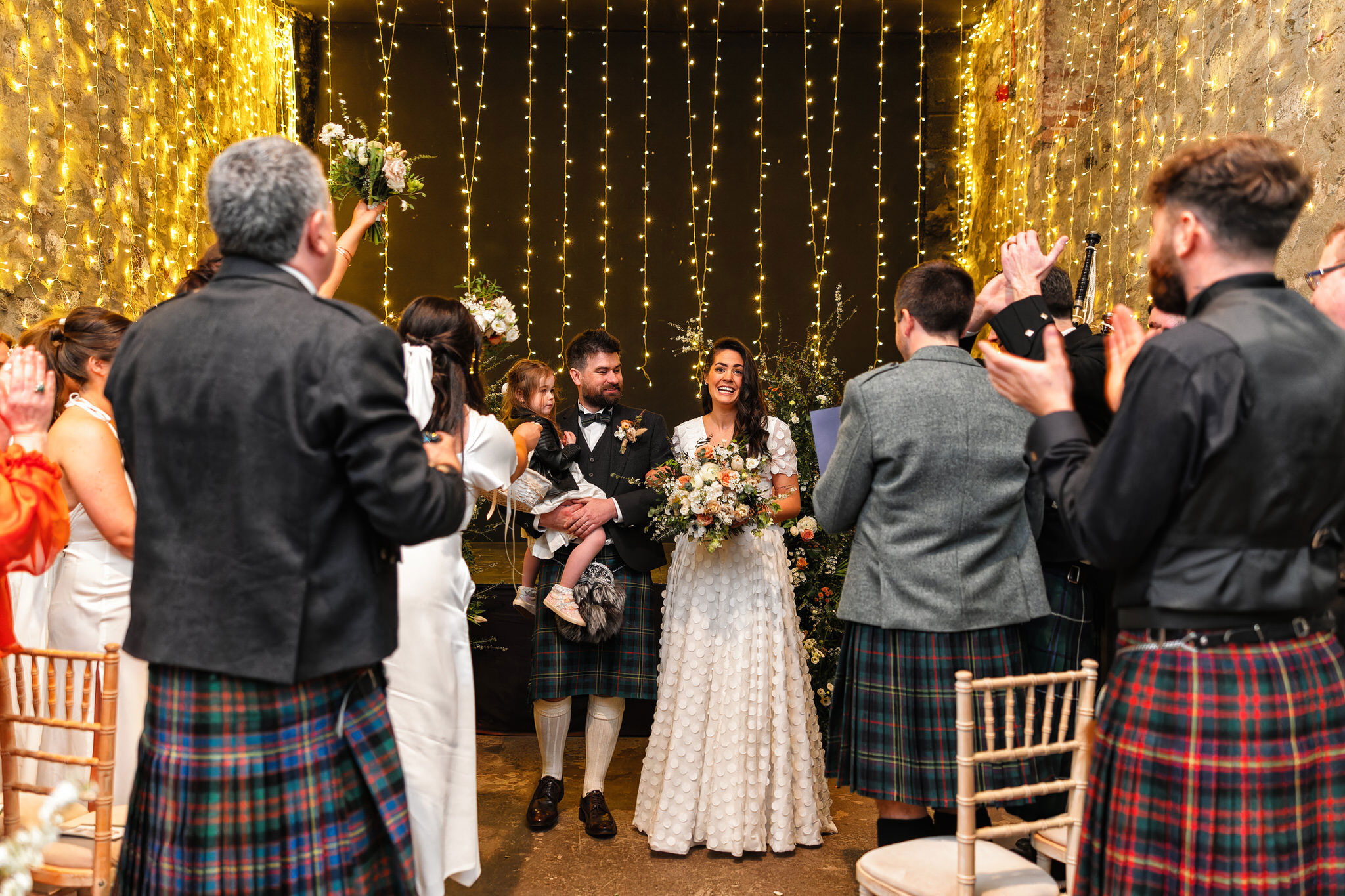 A Romantic Bogbain Farm Spring Wedding Set In Stunning Landscape 2023