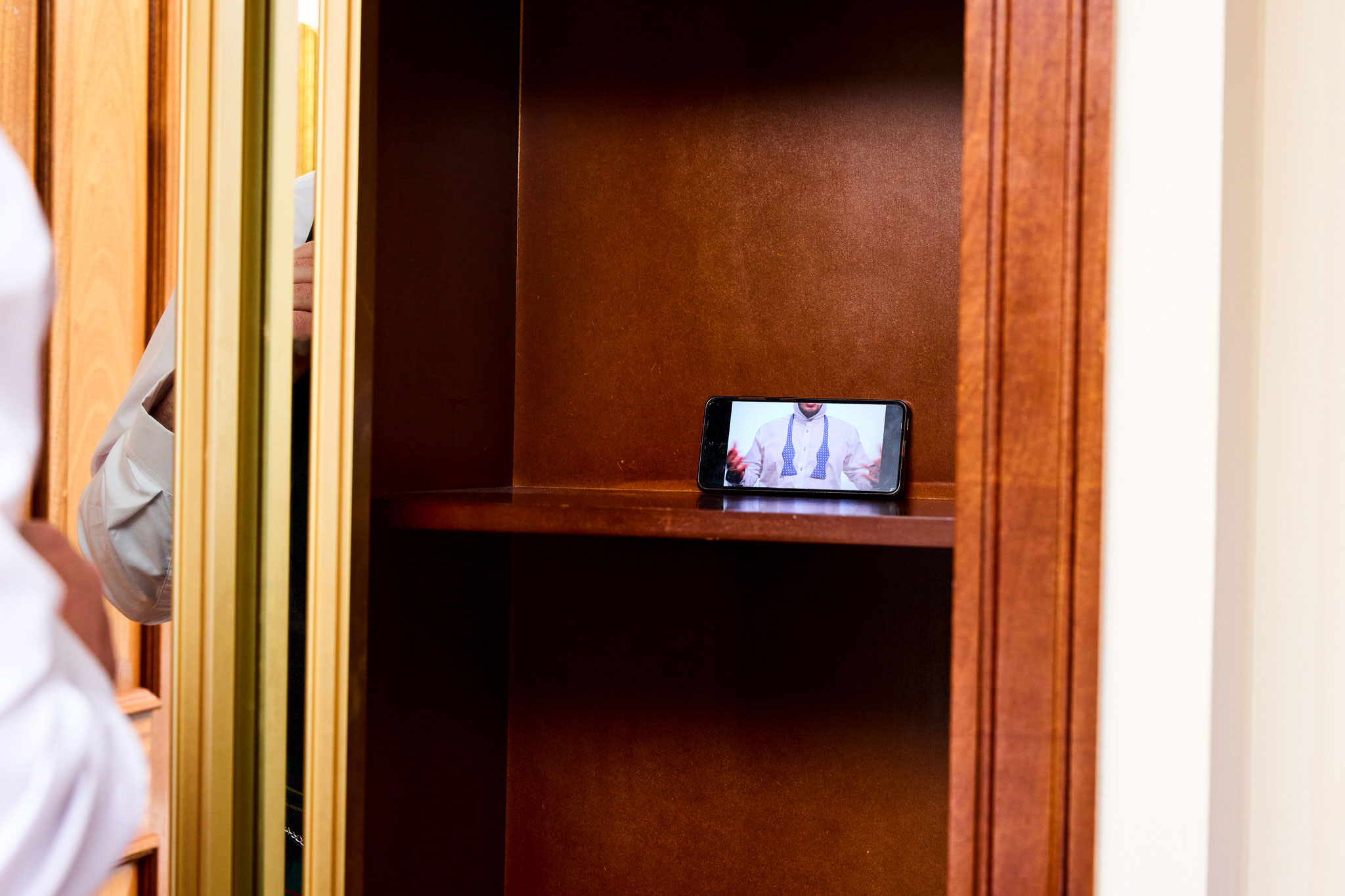 A Romantic Bogbain Farm Spring Wedding Set In Stunning Landscape 2023